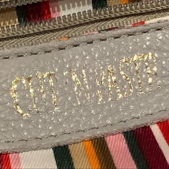 Cut and paste | Bags | Cut And Paste Gray Leather Extra L Shoulder Bag ...